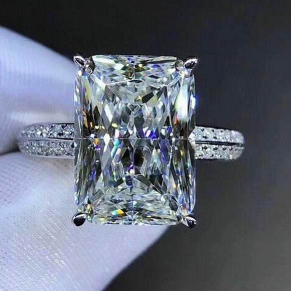 Karina’s Kloset Kollection | Jewelry | Princess Tiana Diamond Ring 8ct ...